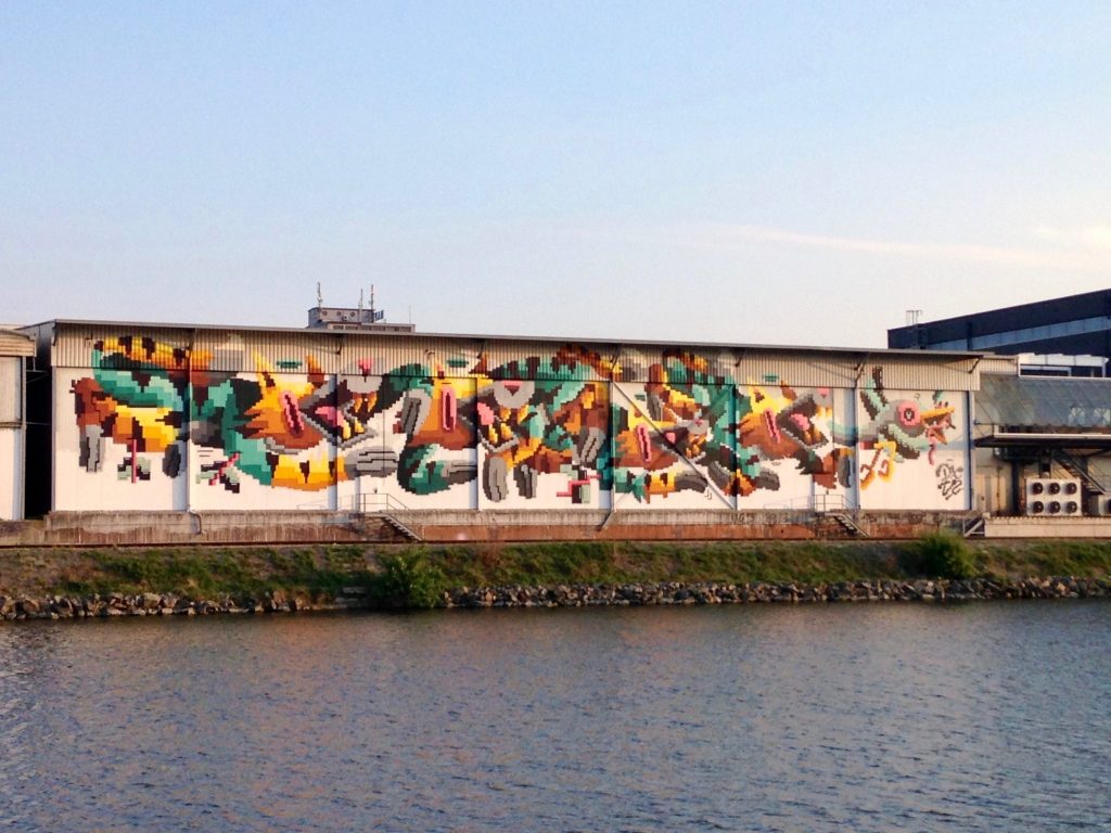 Mural Harbor: Graffiti Hafengalerie in Linz | Travelwoman
